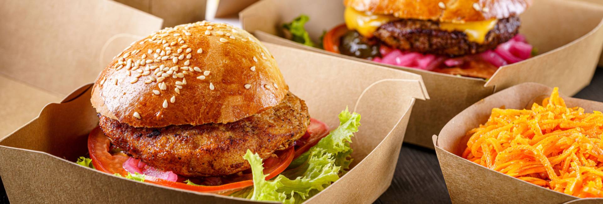 Enjoy Delicious Meals from Brizo Bar & Restaurant